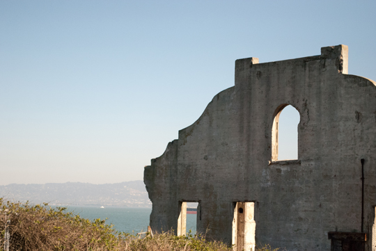 Exploring: The Ruins of Alcatraz | laurachenault.com